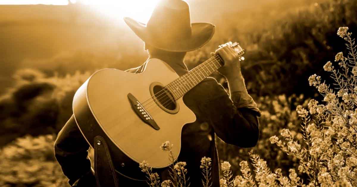 Top 5 Best Country Songs That Make The Voice Chairs Spin Like Crazy