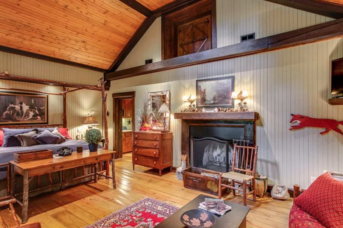 Miranda Lambert’s Home and Farm in Tennessee is Jaw-Dropping