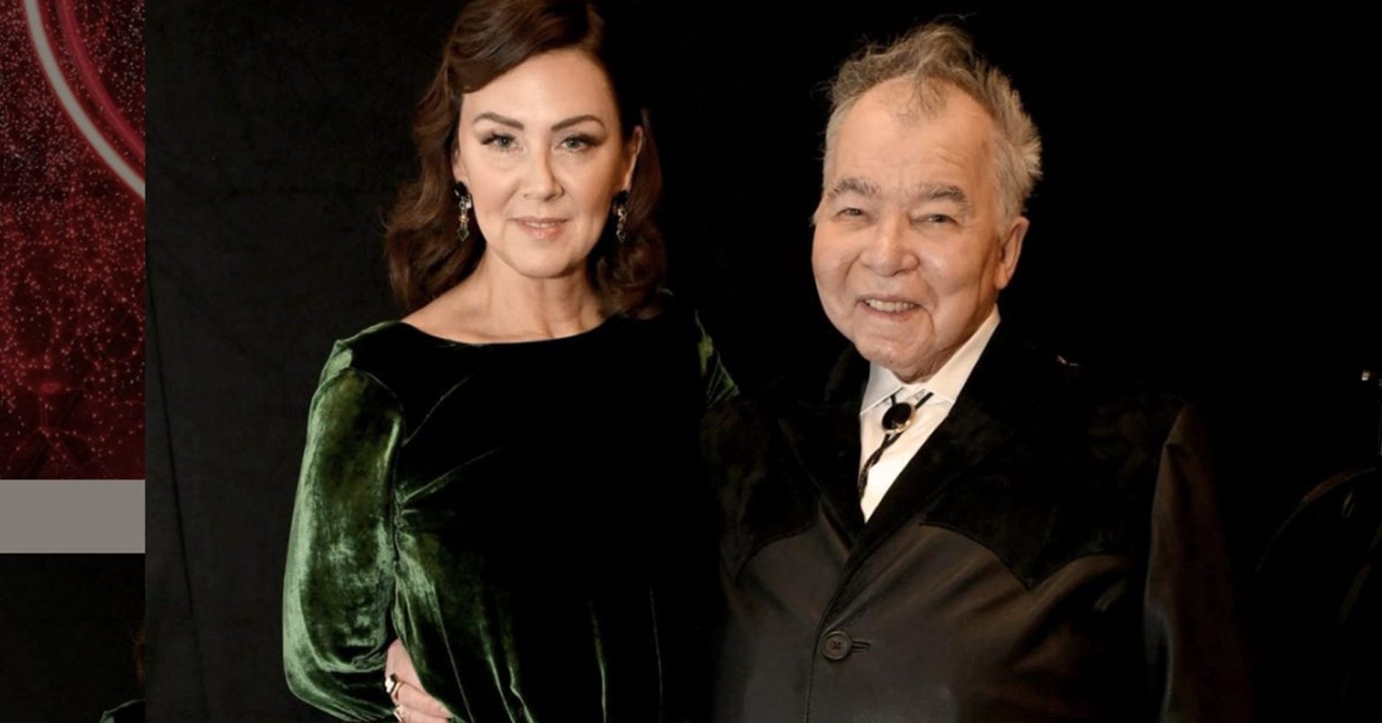 John Prine’s Wife Fiona Whelan, The Woman Behind The Country Singer’s ...