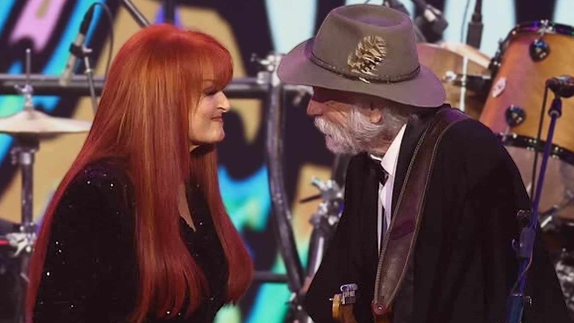 Wynonna Judd Remembers Bob Weir and the Incredible Thing He Did After ...
